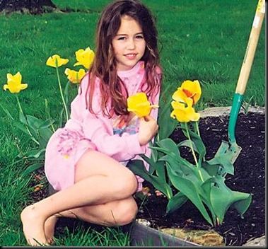 Childhood Pictures of Miley Cyrus Latest Images